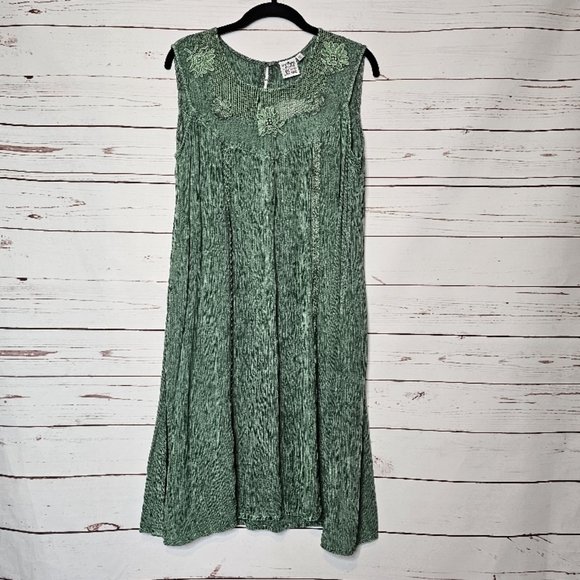 Parsley & Sage | Dresses | Parsley Sage Flora Washed Green Sleeveless ...